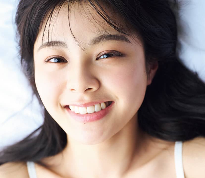 初めてのランジェリーショット♡ NGT48 本間日陽1st写真集で初公開 | bis[ビス]