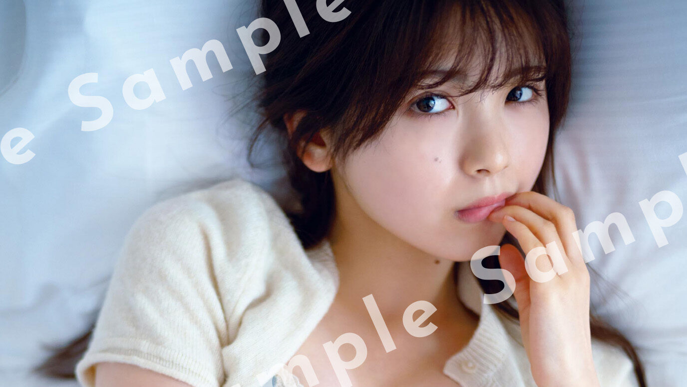 【乃木坂46筒井あやめ1st写真集・特典】溢れる透明感！ ブルーのランジェリーショット | bis[ビス]